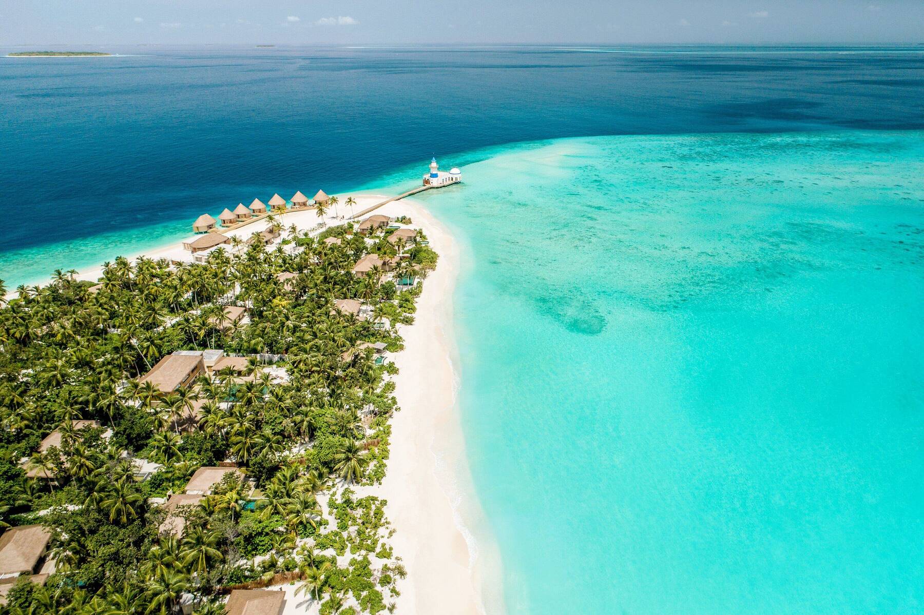 Book a Luxury Room at InterContinental Maldives Maamunagau ...