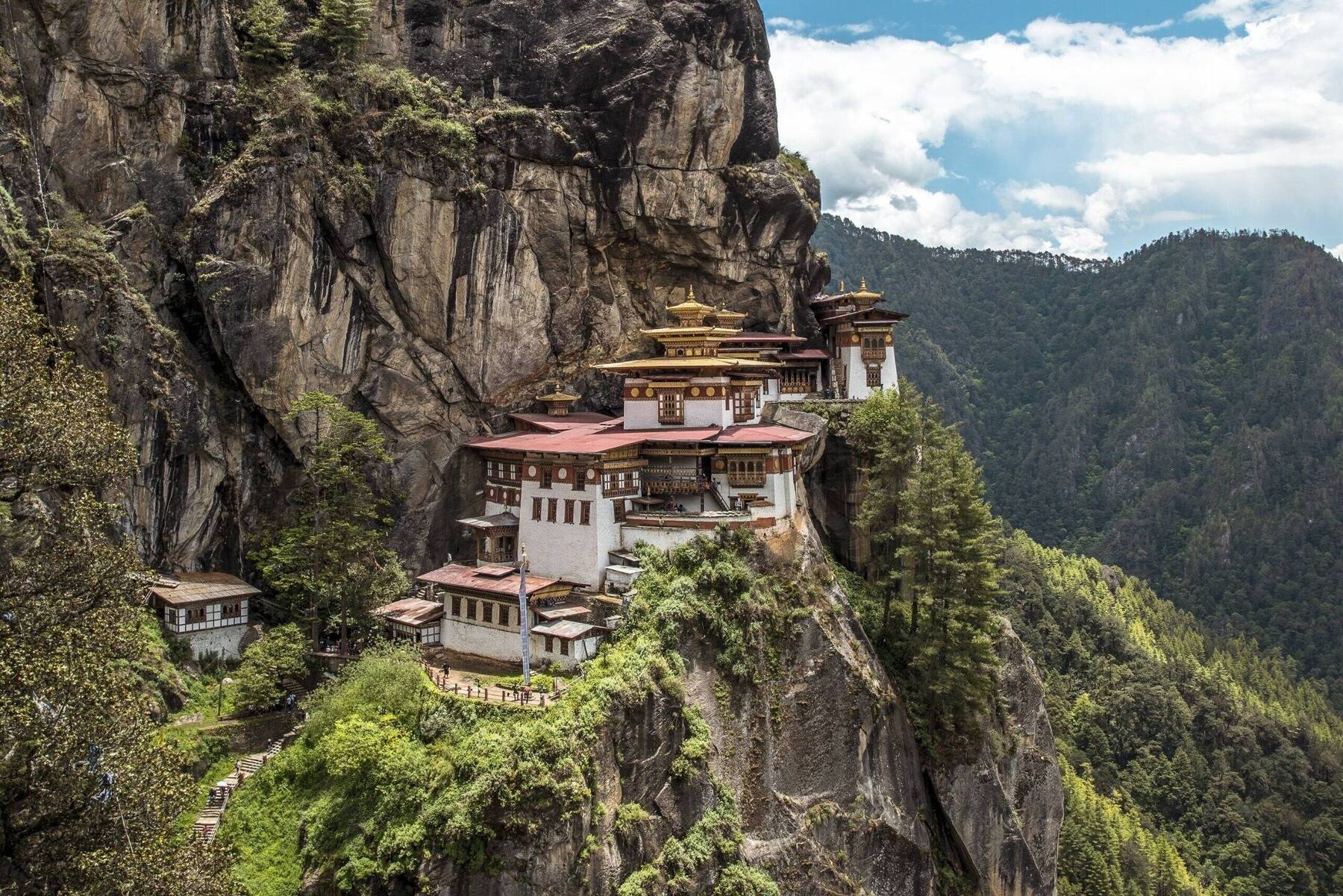 Book a Luxury Suite at COMO Uma Paro Bhutan | ASMALLWORLD Collection